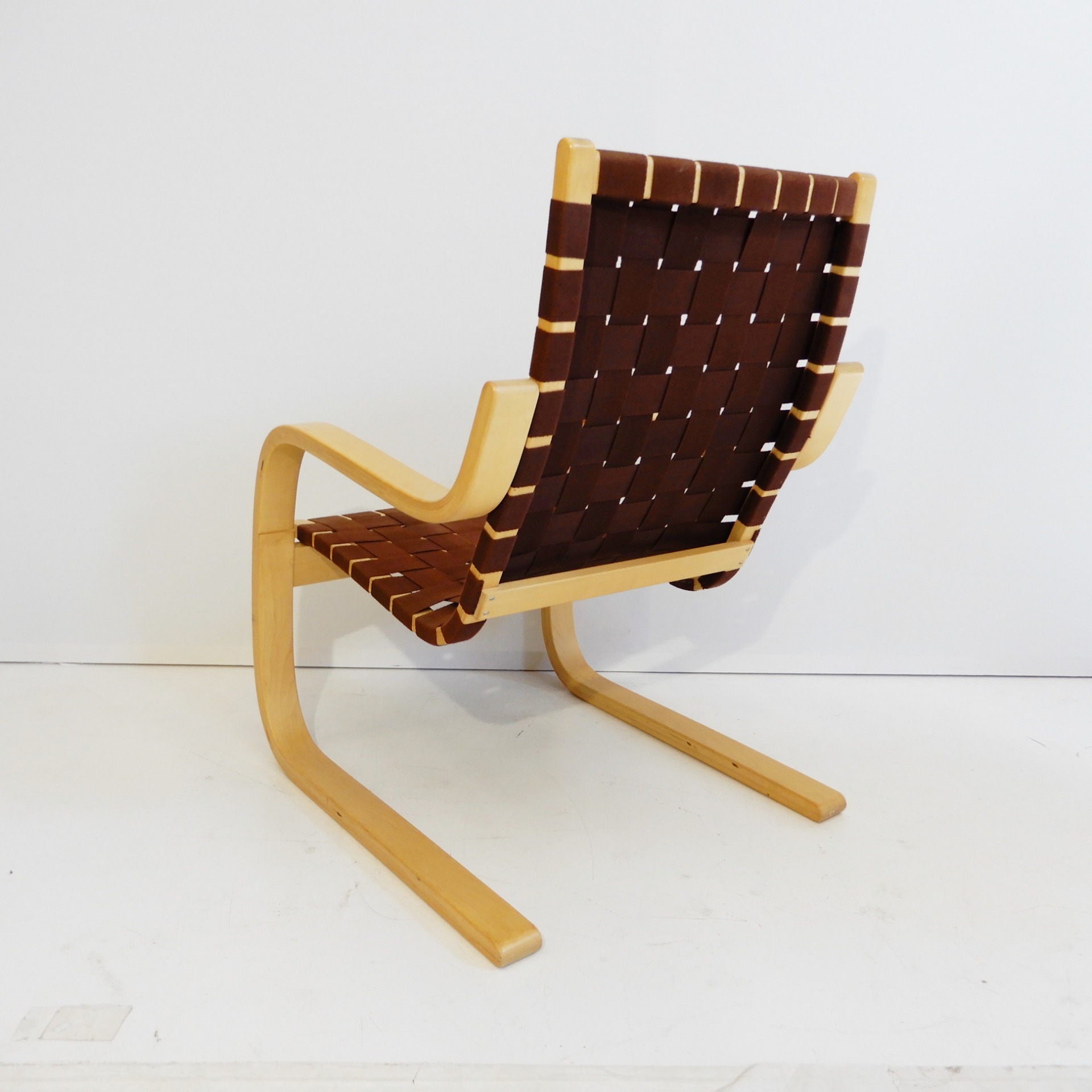 Artek Aalto nojatuoli 406 :: PSH Verhoilu Oy