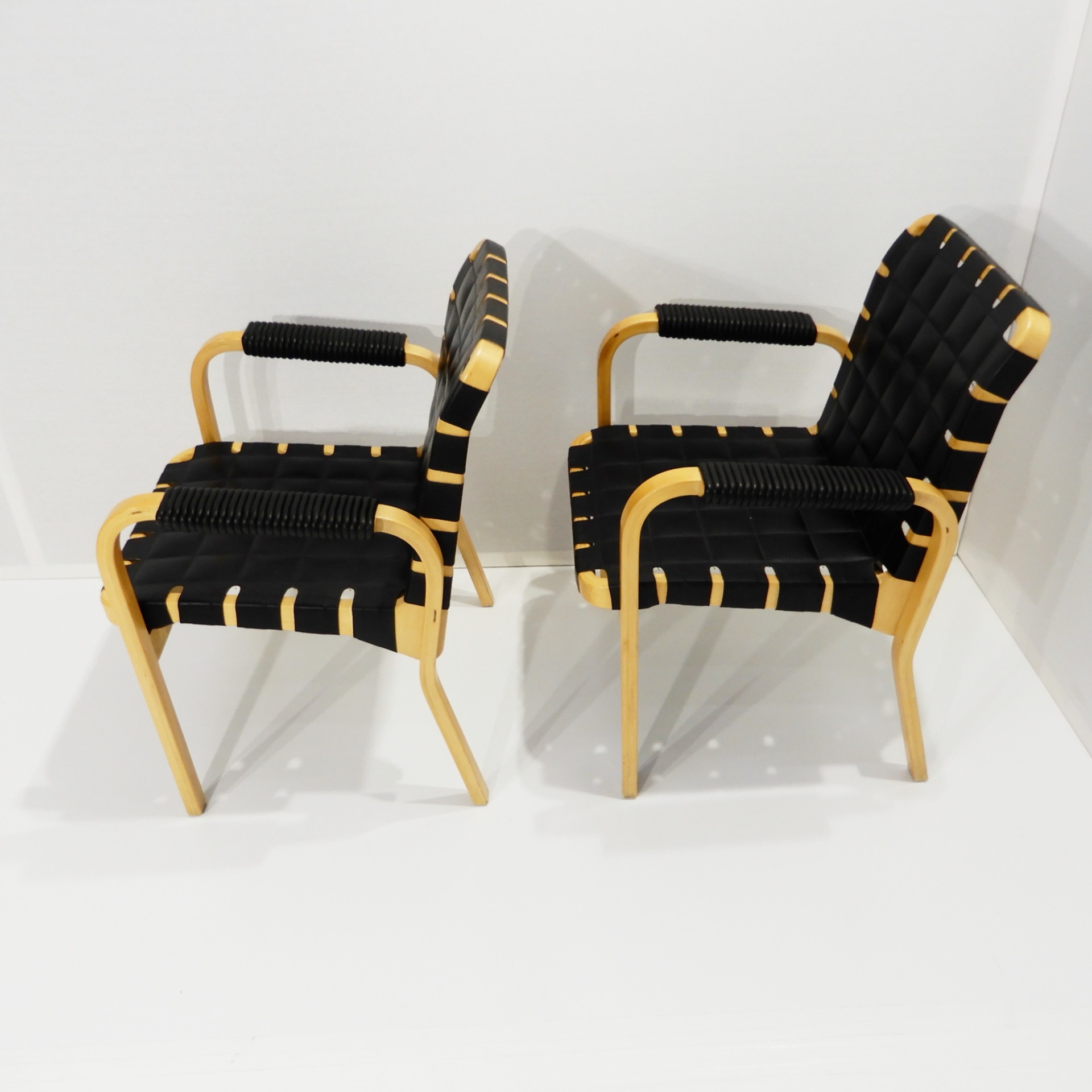 Artek Aalto 45-nojatuoli, koivu/musta